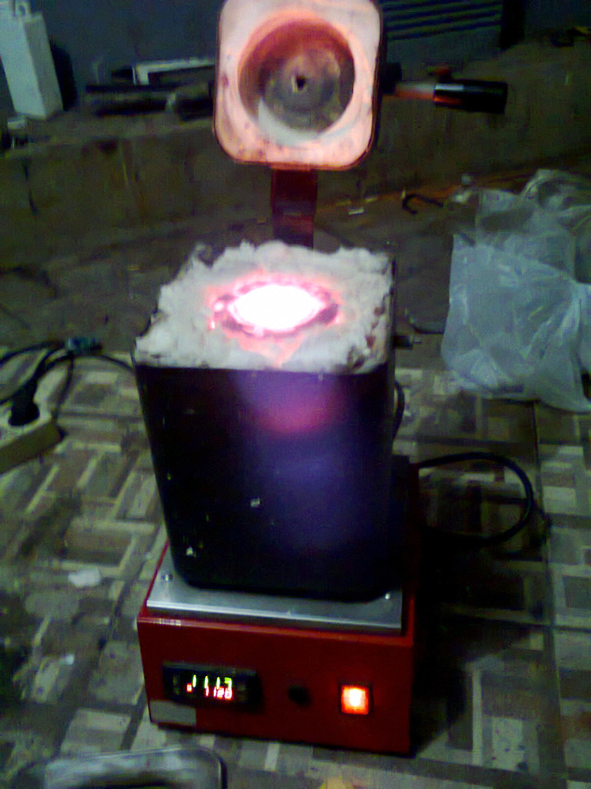 TUNGKU PELEBURAN LOGAM: Oktober 2012